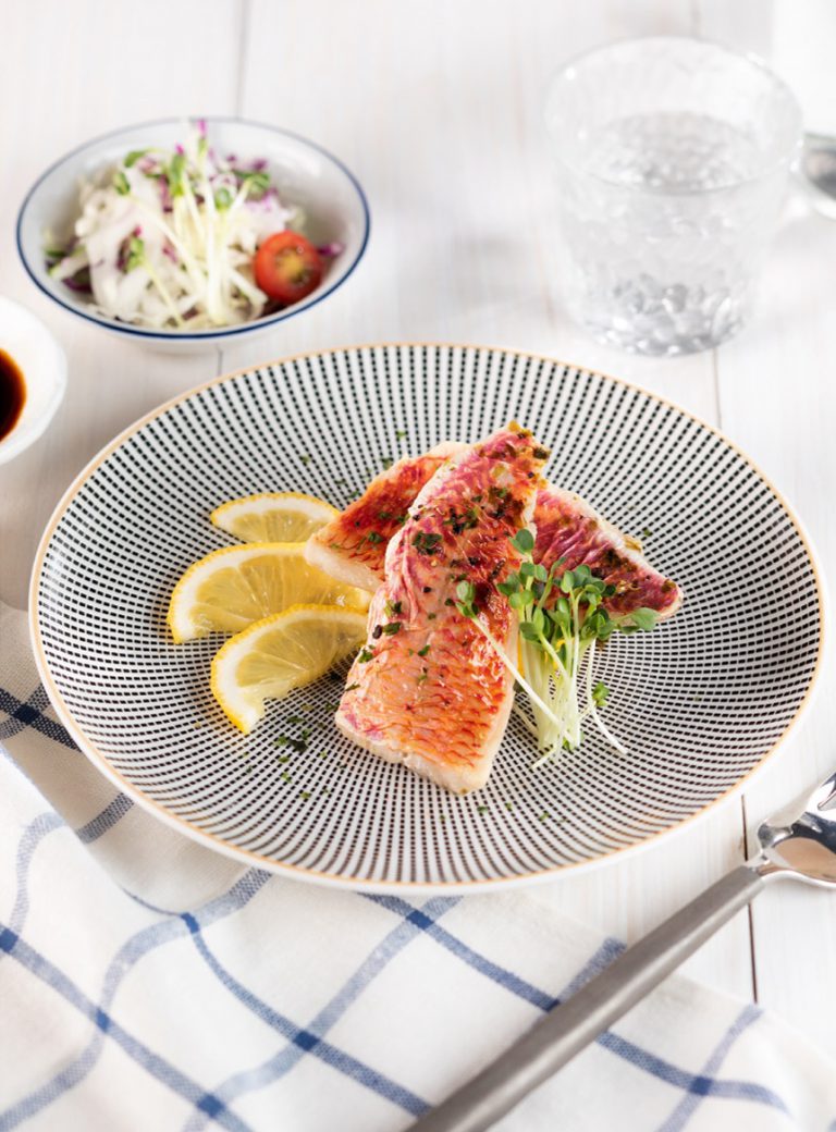 Steamed lemon & mirin sauce red mullet - ปลาณีต | Planeat